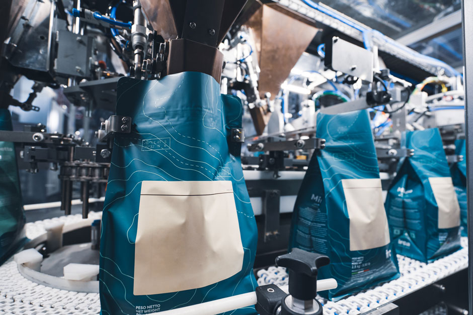 Doypack packaging machines for food industry and pet food - MF TECNO